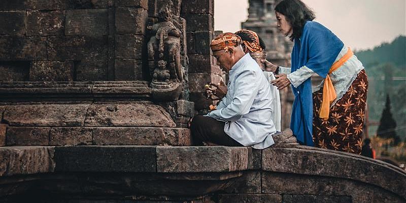 What can contemplative research add to the study of religion? / Events